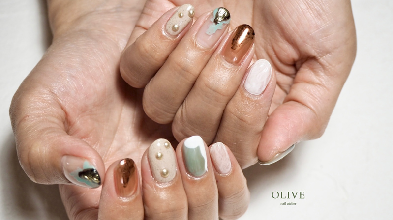 金沢市でシンプルアート・ネイルなら - OLIVE nail atelier